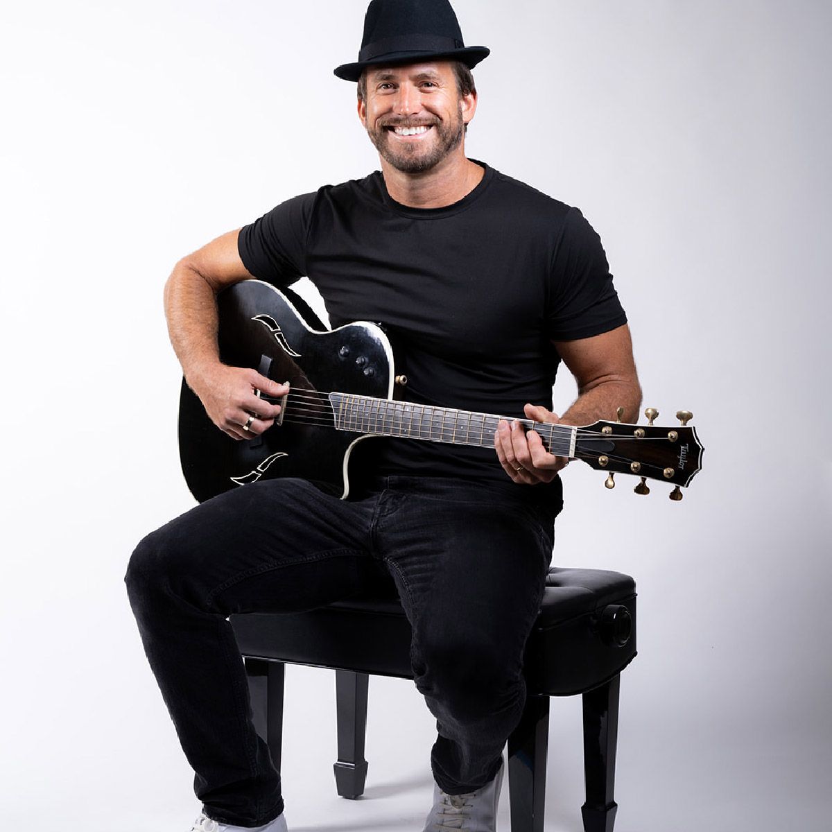 Ryan Hiller Music | Professional Musician